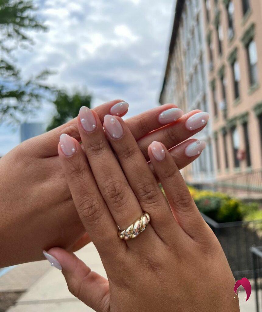 Voici les 10 tendances manucure incontournables de 2024